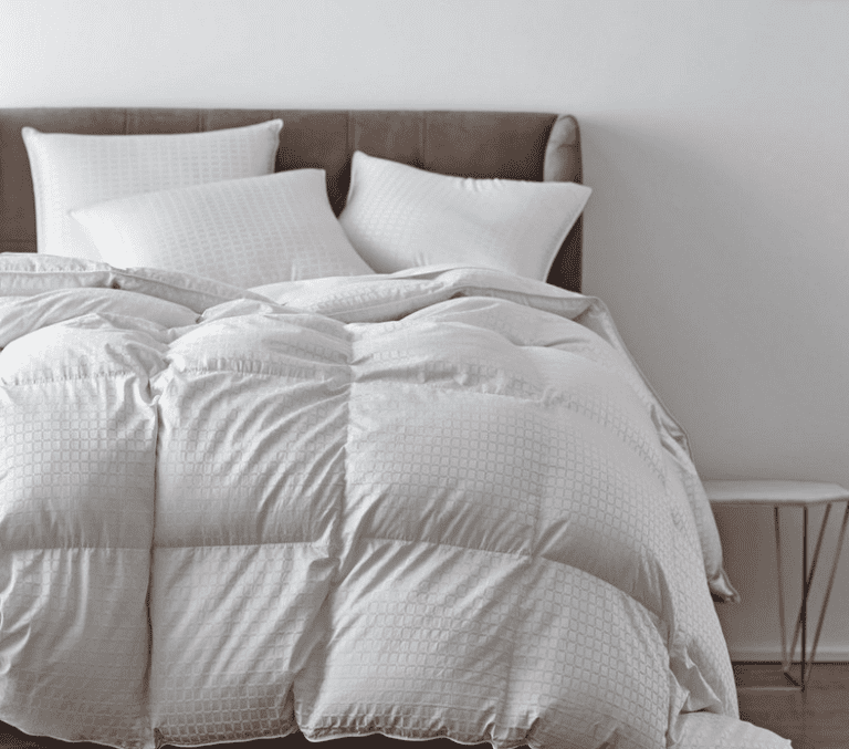 How to Choose the Best Down Comforter - 3 Top Recommendations - Sleep ...