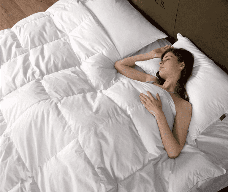 How to Choose the Best Down Comforter - 3 Top Recommendations - Sleep ...